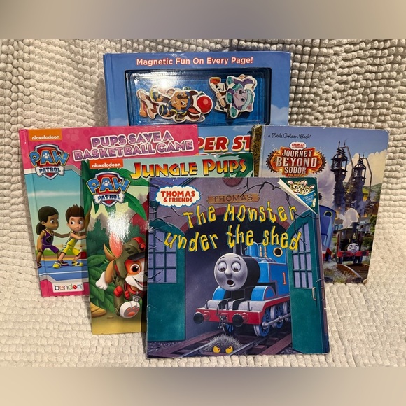 Thomas & Friends | Toys | Book Bundle Thomas Friends Paw Patrol 5 Books ...